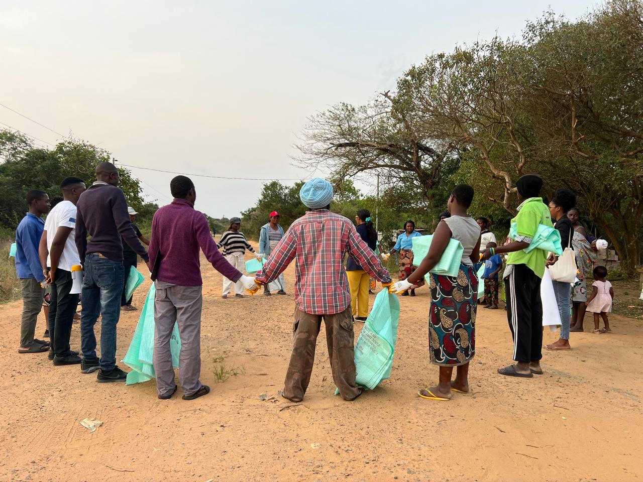 AMOR lança projecto “Matutuíne Limpo” – Revista Terra